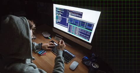 Indian Police Arrests Two Credit Card Hackers Alleged To Have Connection With A Pakistani