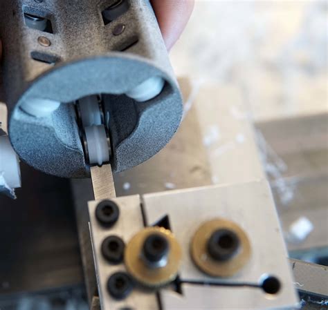 BuildIts In Progress Varying Pitch Screw Mechanism