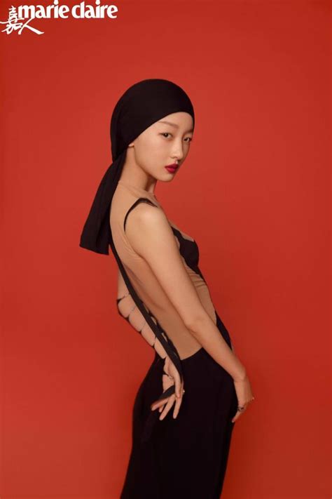 9 Hot Sexy Dongyu Zhou Bikini Pics