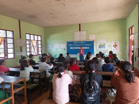 မိုင်းစံမြို့ အ‌ခြေခံပညာအထက်တန်းကျောင်းတွင် စာဖတ်ရှိန်မြှင့်တင်ရေး အသိပညာပေးဟောပြောပွဲနှင့