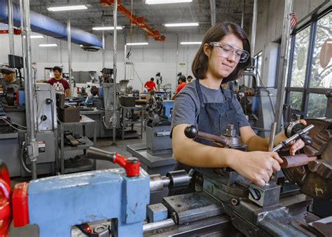 Tstc Machining Program Introduces Evening Classes Tstc