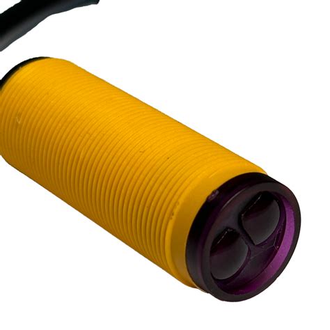 IR High Range NPN Optical Proximity Sensor E 18 Proximity Sensor 80cm Amazing Range Techiesms