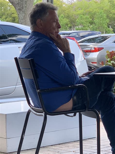 Guy Sitting With His Bare Ass On A Starbucks Chair R Trashy