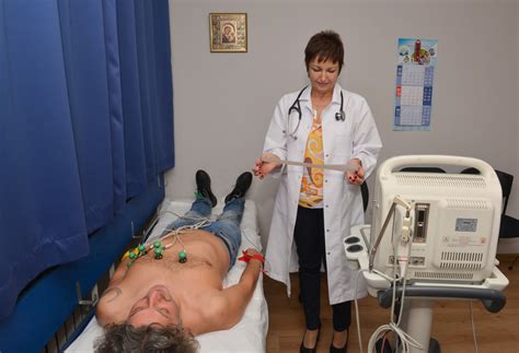 Д р Адриана Динчева Кардиолог Вътрешни болести София Кюстендил Супердок