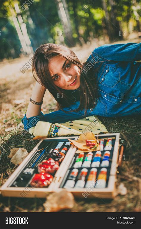 Cute Artistic Teen Image And Photo Free Trial Bigstock