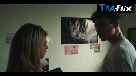 Lea Leviant Underwear Scene In Mortel