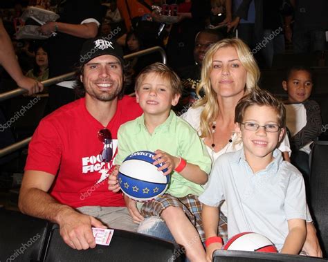 Joshua Morrow, Family – Stock Editorial Photo © Jean_Nelson #13034273