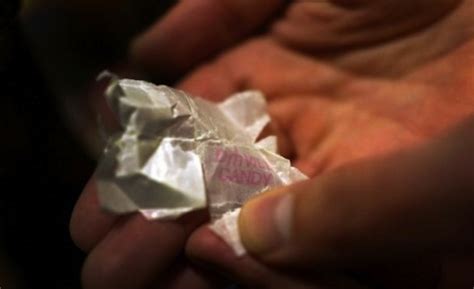 Ченгета спипаха криминално проявен с дрога в Лом