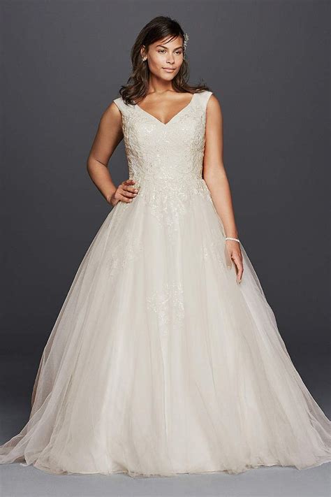 Davids Bridal Has Beautiful Plus Size Wedding Dresses That Come In A
