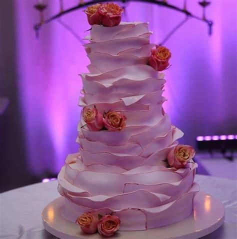 კოლორიტი ტორტები