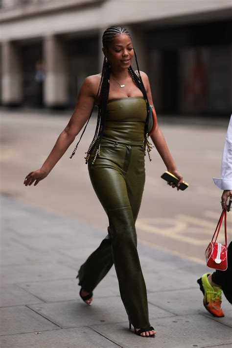 Going Out Top Styles To Pack For Essence Festival Essence Essence