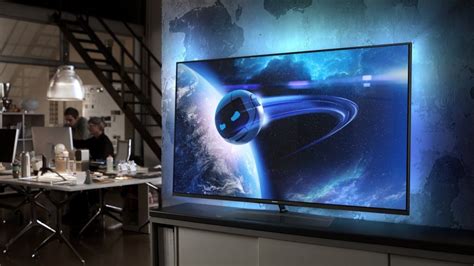 Ультратонкий телевизор Philips Elevation с четырёхсторонней подсветкой ...