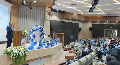 برگزاری مراسم جشن فارغ التحصيلي دانشجويان دانشگاه ملایر اخبار دانشگاه