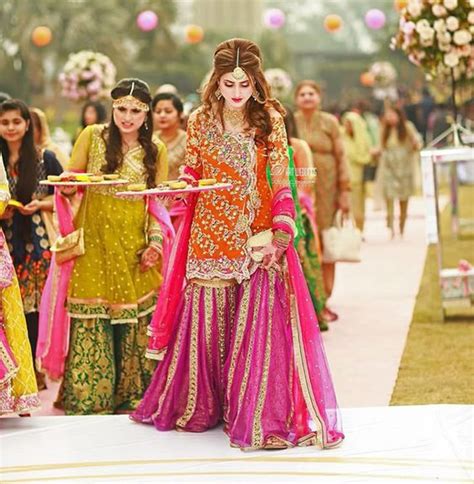 Pakistani Mehndi Dresses For Girls Flash Sales