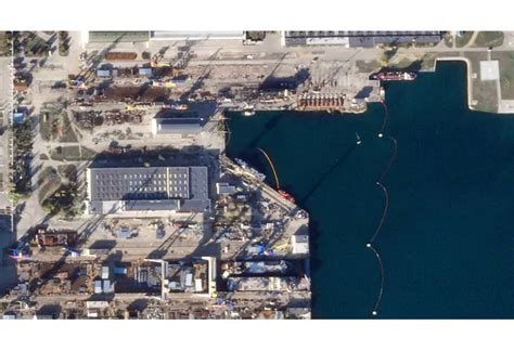 Украйна заяви че е унищожила 15 руски военни кораба в Черно море от началото на войната