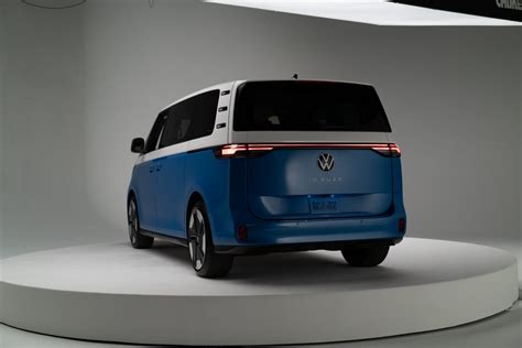 3 Row Vw Id Buzz Electric Microbus Is Headed To The States In 2024 Cnet