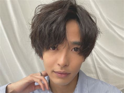 【メンズヘア】おしゃれ韓国男子の新定番♡「コンマヘアとは何？」の疑問を解決します！ 表参道・銀座・横浜・名古屋栄の美容室・美容院 Violet バイオレット