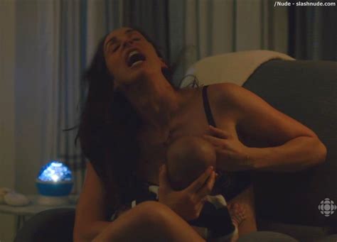 Catherine Reitman Topless In Workin Moms Photo Nude
