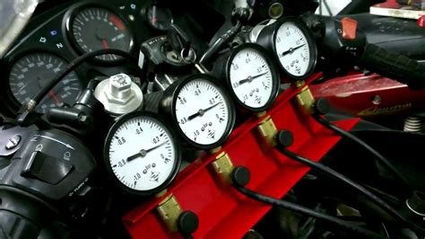 Honda CBR 600F Carbs Sync - YouTube