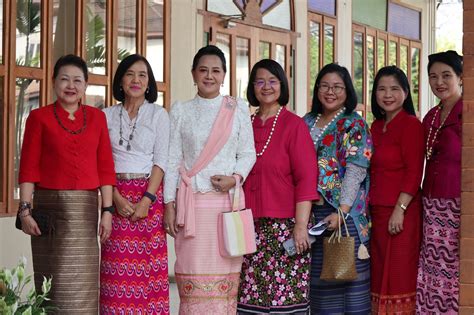 โรงเรียนดาราวิทยาลัย