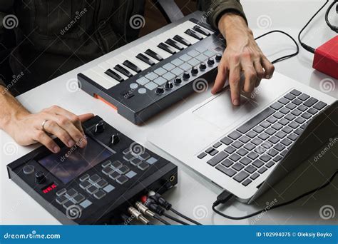 Producing Electronic Music On Laptop With Portable Midi Keyboard And