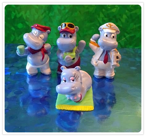 Kinder surprise happy hippo holiday 1995 – Artofit