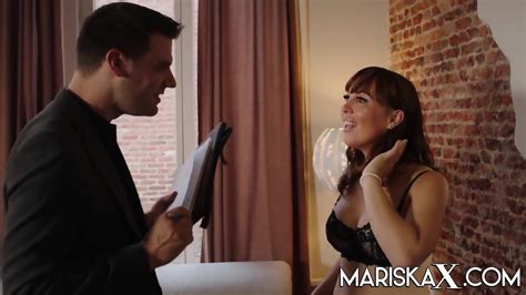 Angelique Luka Soccupe Bien De Lhuissier Eporner