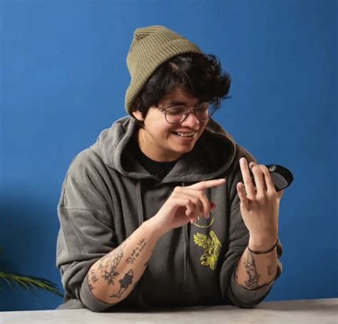 Logitech Signature Ai Edition M750 Review Toms Guide