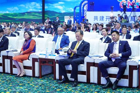 Улсын Их Хурлын Үйлдвэржилтийн бодлогын байнгын хорооны гишүүд “Монгол Хятадын экспо“ дөрөв дэх