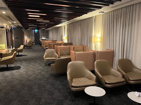 Review Fiji Airways Lounge Nadi Airport Nan One Mile At A Time