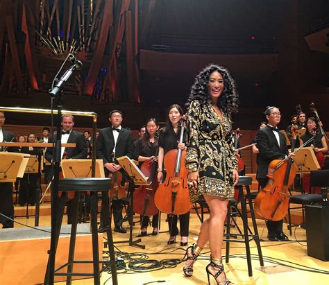 Chloe Flower Wikip Dia A Enciclop Dia Livre