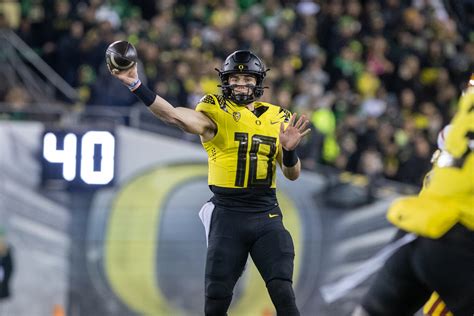 No 6 Oregon Ducks Football Vs Usc Trojans Nov 11 2023