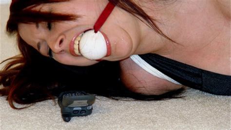 Please Somebody Help Me Badman S B Babes Clips4sale