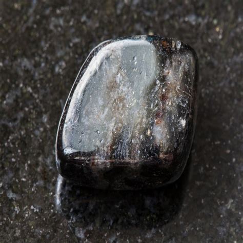 Hypersthene Stone The Allure And Healing Properties Of This Unique