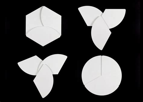 Rachel Suming S Eclipse Clock Tells The Time Without Hands