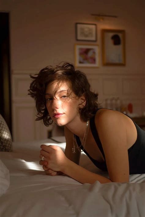 绘画素材库来学画画的QQ空间 qzone qq Short hair styles Hair styles Hair inspiration