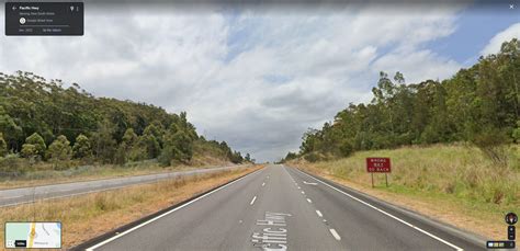 Wrong Way Go Back Sign In Au Is This Common Or Are They Expecting A Lot Of Rhd Foreigners