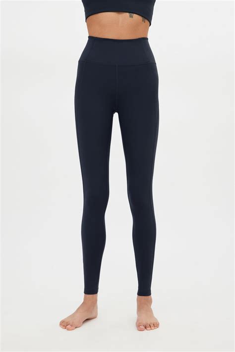 Skyline Compressive High Rise Legging — Girlfriend Collective