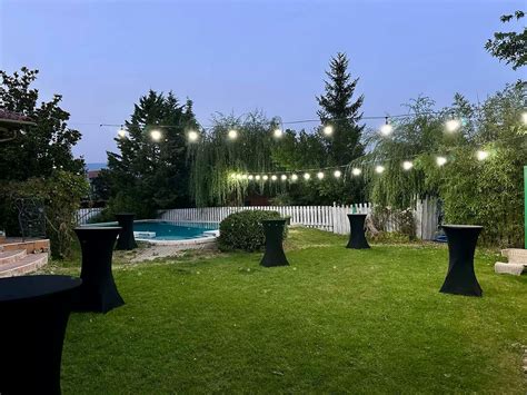 Вила со базен и раскошен двор во околината на Скопје Kajak Mk