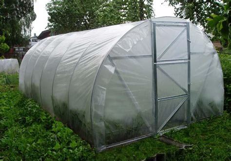 Парники из дуг с укрывным материалом для теплиц: виды, почем можно ...