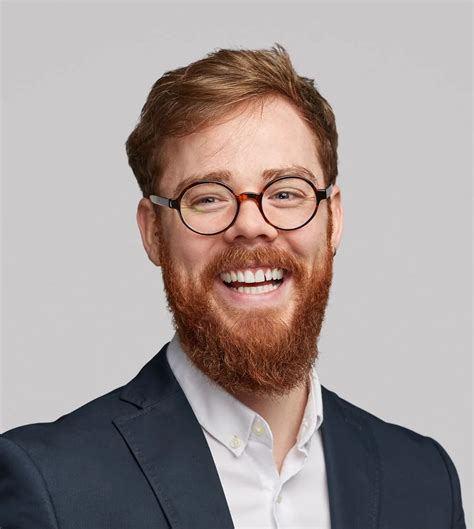 25 Beard And Glasses Combinations To Inspire You