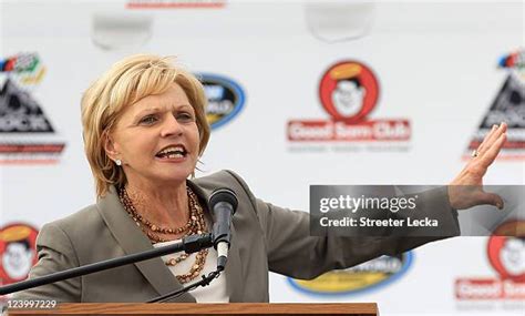 67 Bev Perdue Photos And High Res Pictures Getty Images