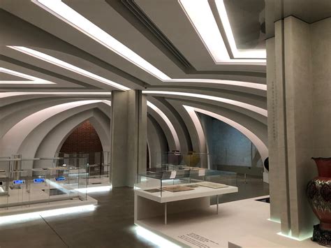 펜슬리즘 ️2023 펜슬 겨울 워크숍 ️ 서울에 계신 펜슬 선배들을 만나고 왔습니다 함께 유명 건축물을 답사하고 뒷풀이를 진행하며 선후배 관계가 더욱 돈독해졌답니다