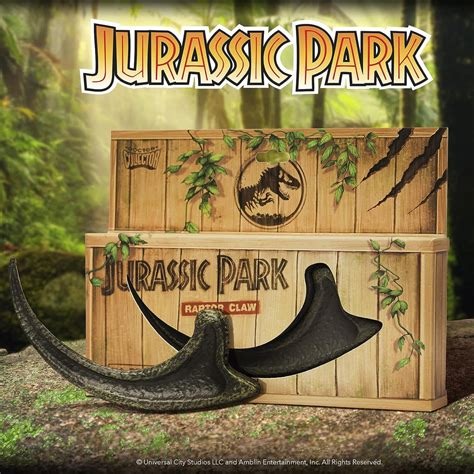 Official Jurassic Park 11 Scale Raptor Claw Replica Infinity