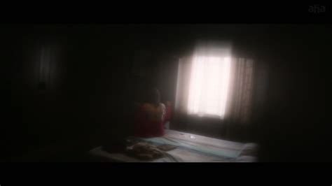 Vani Bhojan Sexy Navel Show Scene 💋💋💋 Eporner