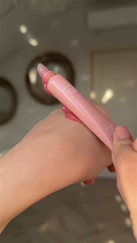 Декоративна косметика та побутова хімія Звенигородка Новинка від Moday — бальзам для обєму