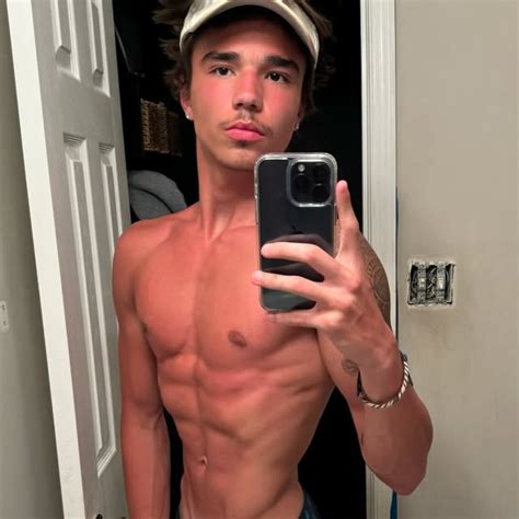 Robbie Robert Trouf • Threads Say More