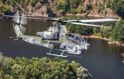 The Bell Ah 1z Viper The Helicopter Apex Predator