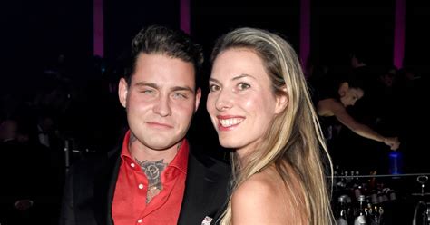 Douwe Bob Op De Knieën Voor Anouk ‘wil Je Met Me Trouwen Alsjeblieft