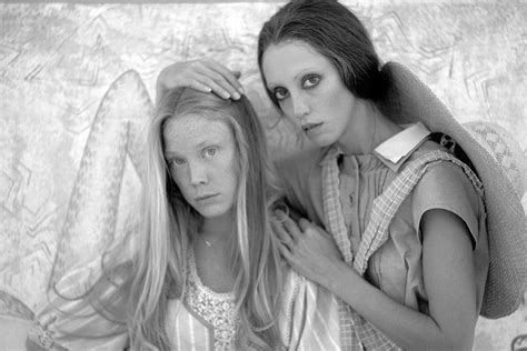 Close Up 3 Women